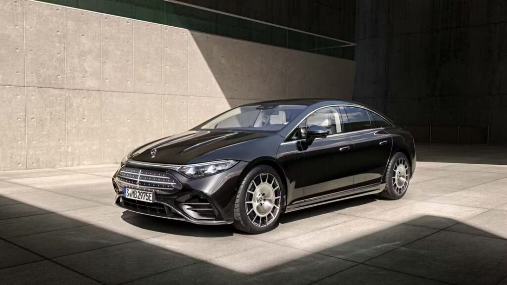 Mercedes EQS (2026): Нова архитектура и до 926 км пробег - ClubS1.bg